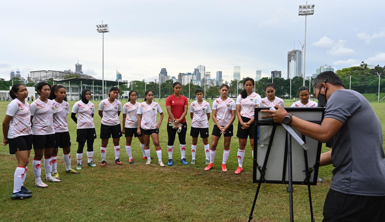 FOTO: Timnas Sepakbola Putri Indonesia Jalani Pemusatan Latihan Perdana ...