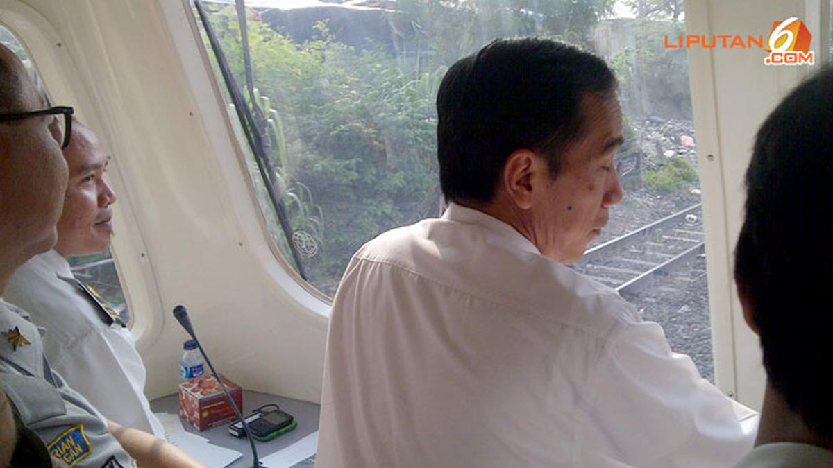 Survei Jalur Layang KRL, Jokowi dan Wamenhub Naik Commuter Line - News ...