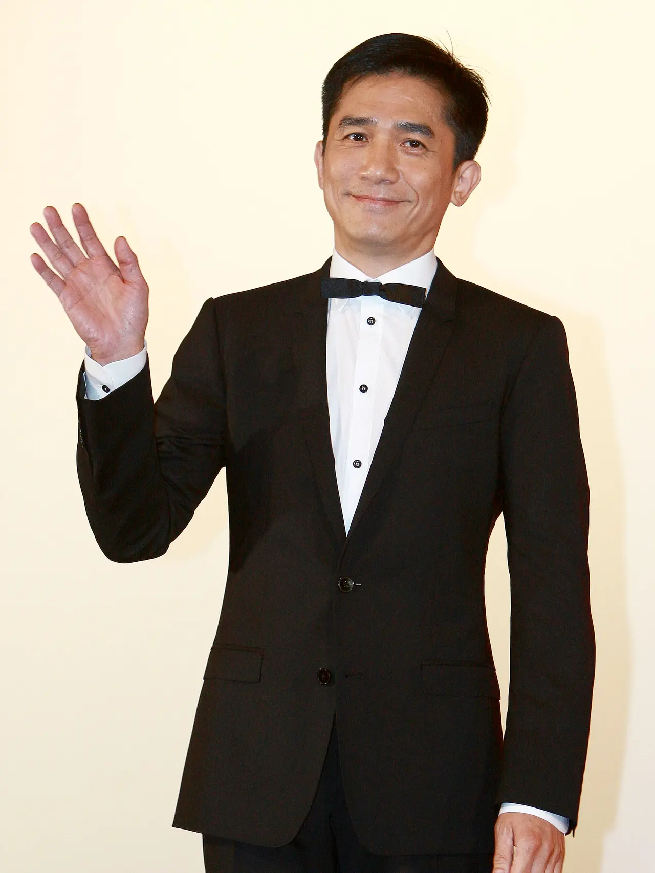 Profil Tony Leung, Aktor Hong Kong Veteran yang Jadi Bintang MV ...