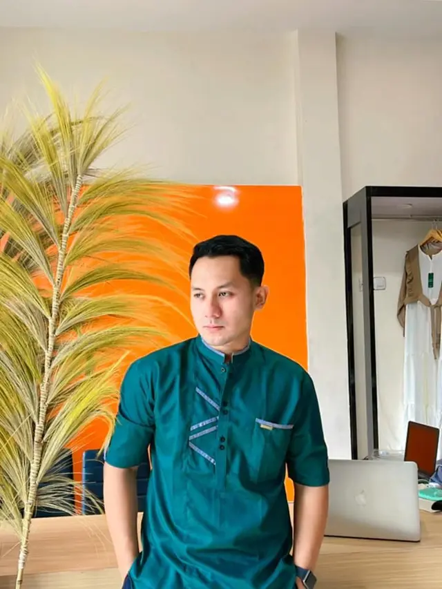 Selebgram RK Atok Nikahi Kekasih, Acara Digelar Secara Meriah - ShowBiz ...