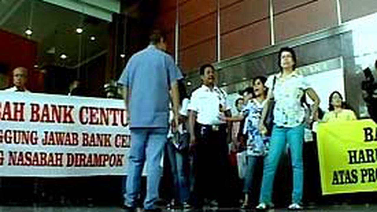 Nasabah Bank Century Tertipu, Triliunan Dana Raib