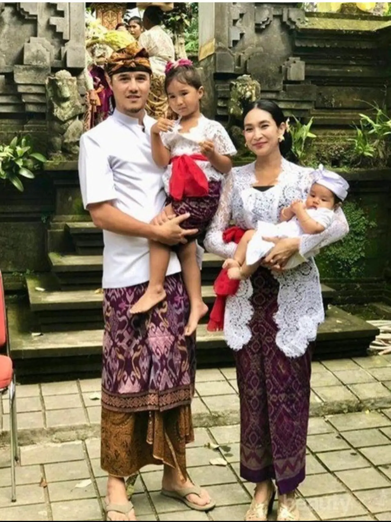 Macam-Macam Baju Adat Simpel untuk Inspirasi Seragam Sekolah ...