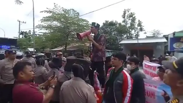 Kecaman Badko HMI Sumut Terkait Peletakan Batu Pertama Pembangunan Sport Center PON 2024 ...