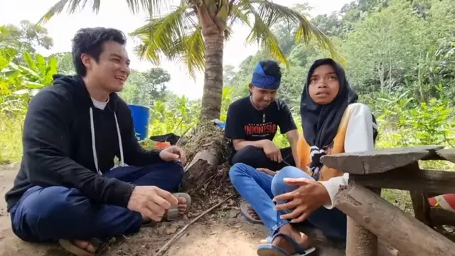 Potret Perjuangan Baim Wong Kunjungi Rumah Penggemar, Tempuh 8 Jam ...