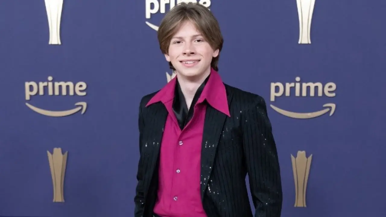 Lirik Lagu Blue Over You - Mason Ramsey - Ragam Bola.com