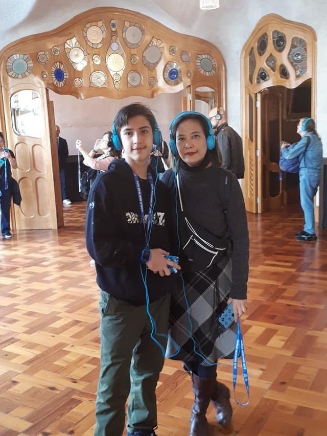 6 Potret Kebersamaan Oppie Andaresta dan Putranya, Curi Perhatian