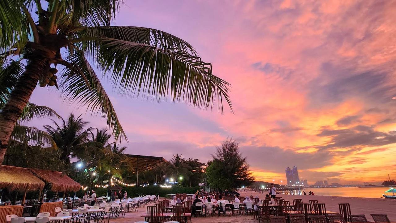 15 Rekomendasi Tempat Makan Enak di Ancol 2025, Lengkap dengan Kisaran ...