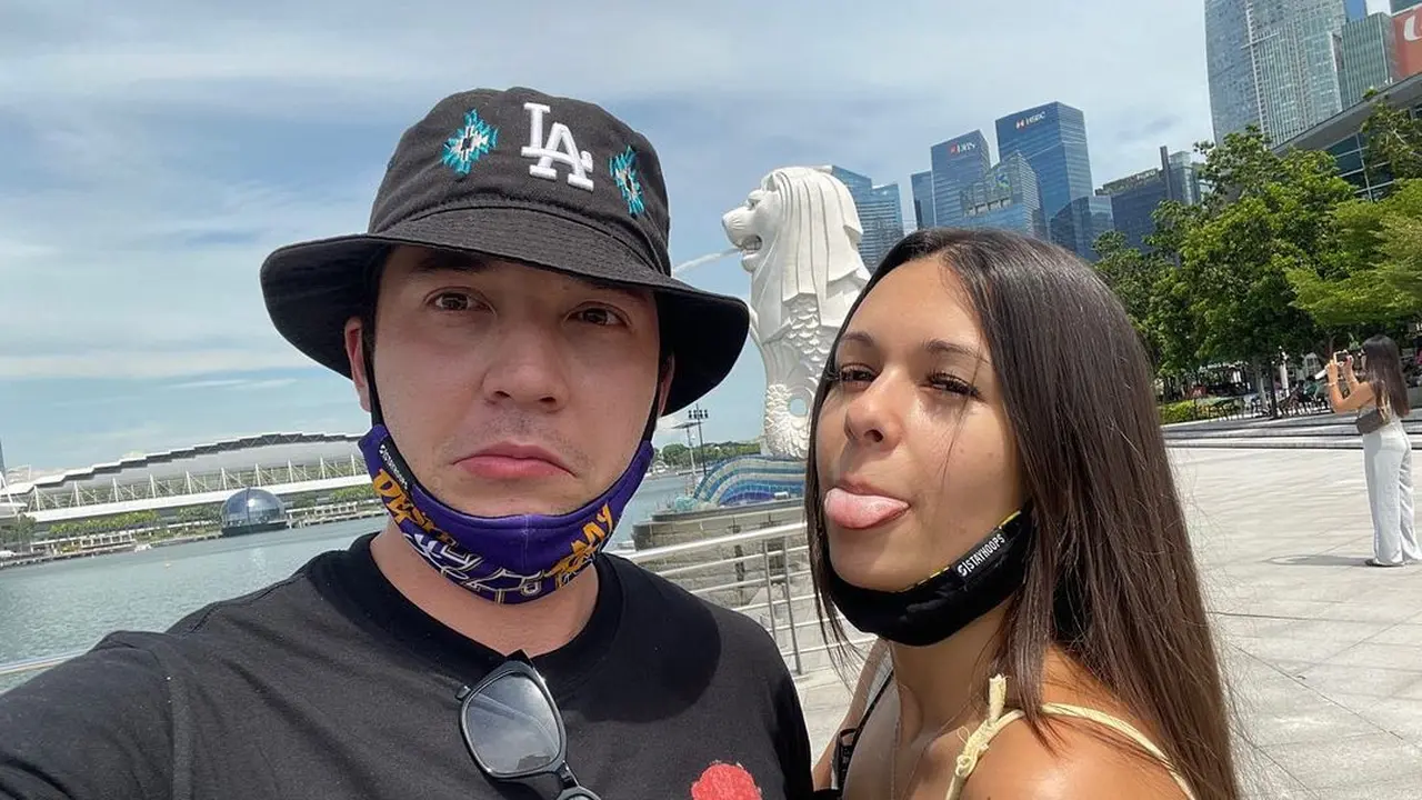 Deretan Potret Mesra Stefan William dan Ria Andrews yang Umumkan Punya ...