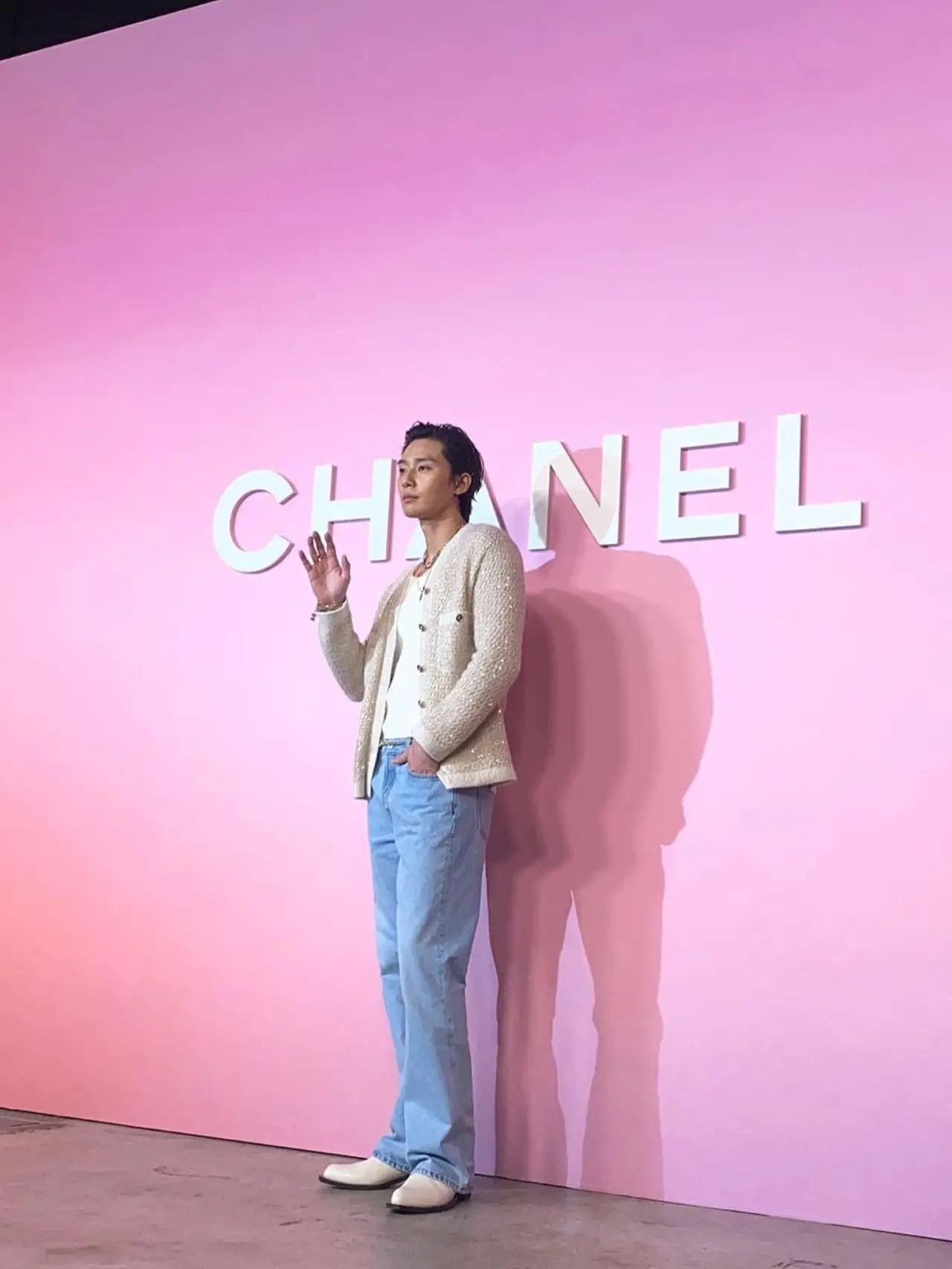 Adu Gaya Duo Human Chanel Park Seo Joon dan Jennie BLACKPINK yang ...