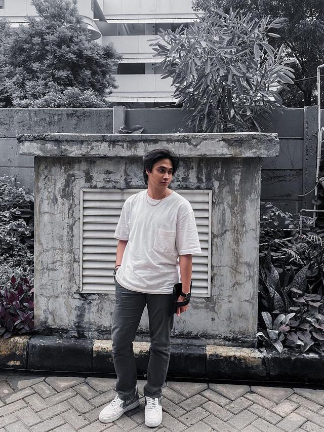 Lama Tak Tersorot, Ini 7 Potret Terbaru Kevin Gutomo yang Bakal Main ...