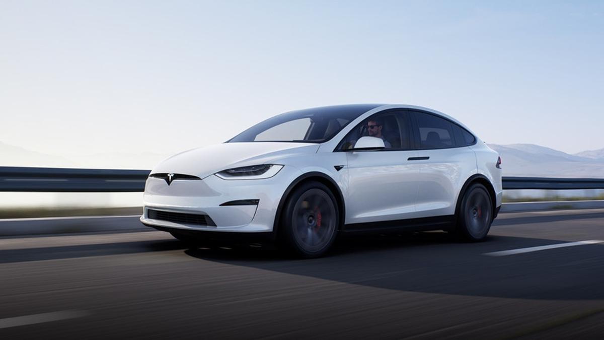 Tesla dan Toyota Akan Mengembangkan SUV Listrik Kecil, Harga Tak Sampai ...