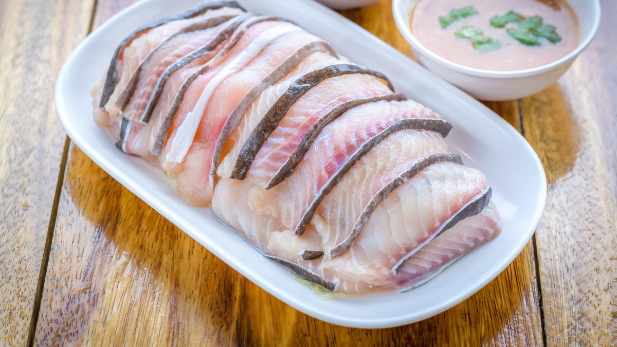 Langkah Mudah Membuat Fillet Ikan Lele - Lifestyle Fimela.com