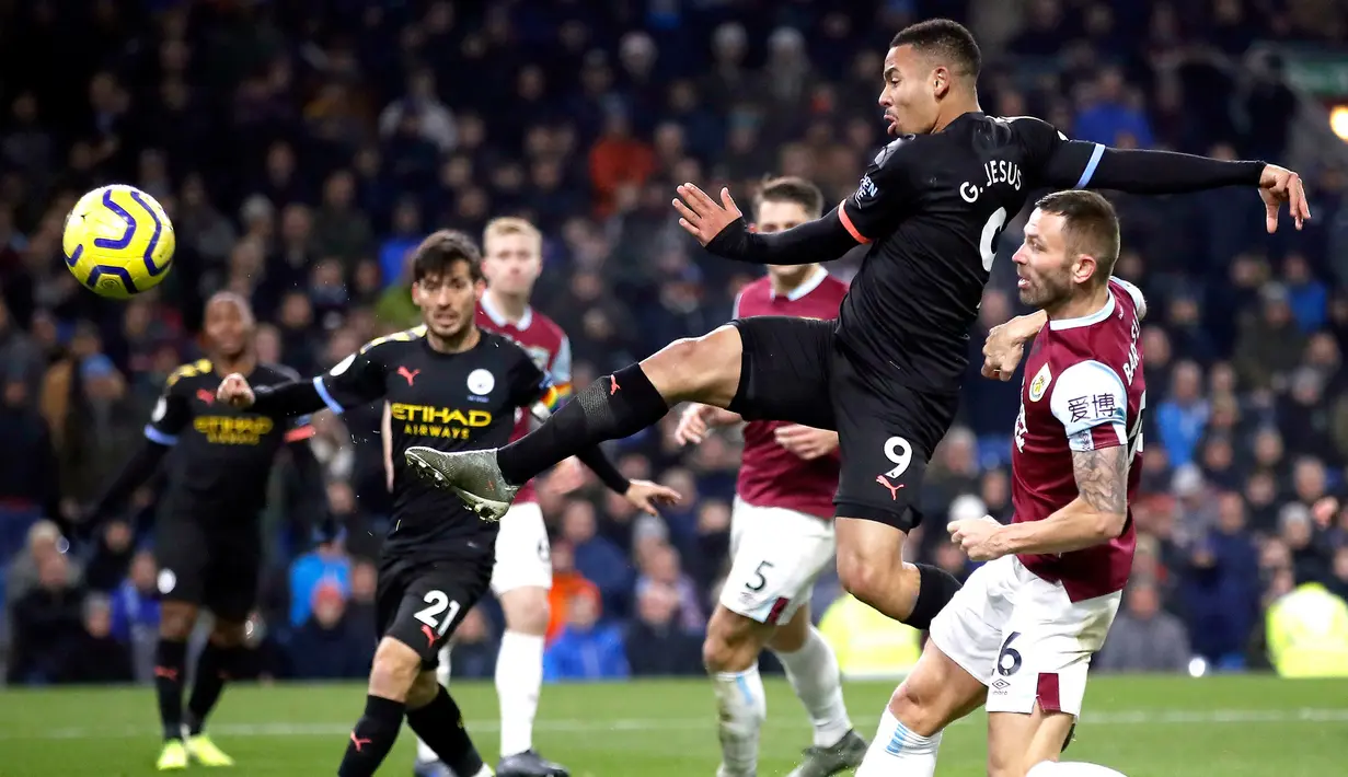 FOTO: Manchester City Hajar Burnley, Gabriel Jesus Tampil Memukau ...