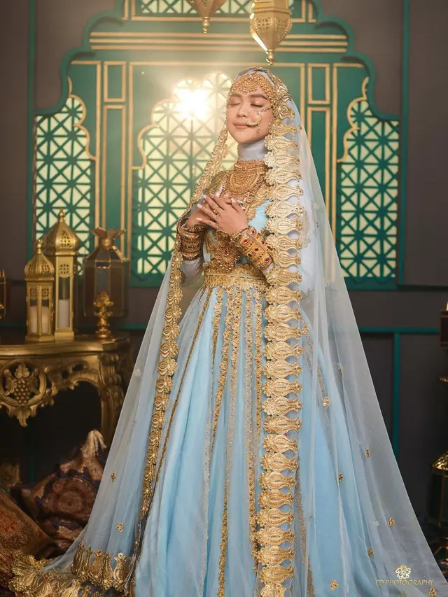 6 Gaya Pemotretan Ria Ricis Berdandan Ala India, Bak Artis Bollywood ...