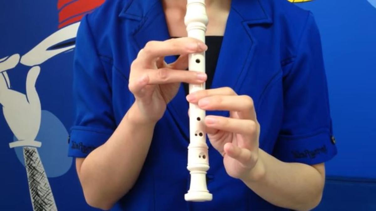 Nostalgia 90-an: Masih Ingat Cara Memainkan Suling Recorder?