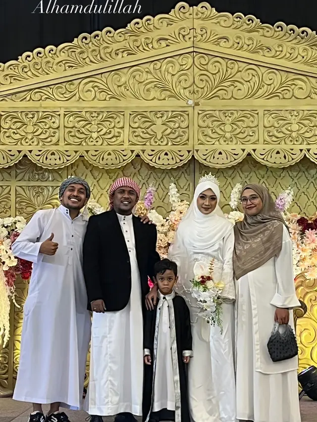 6 Momen Pernikahan Mamat Alkatiri dengan Nafha Firah, Dihadiri Komika ...