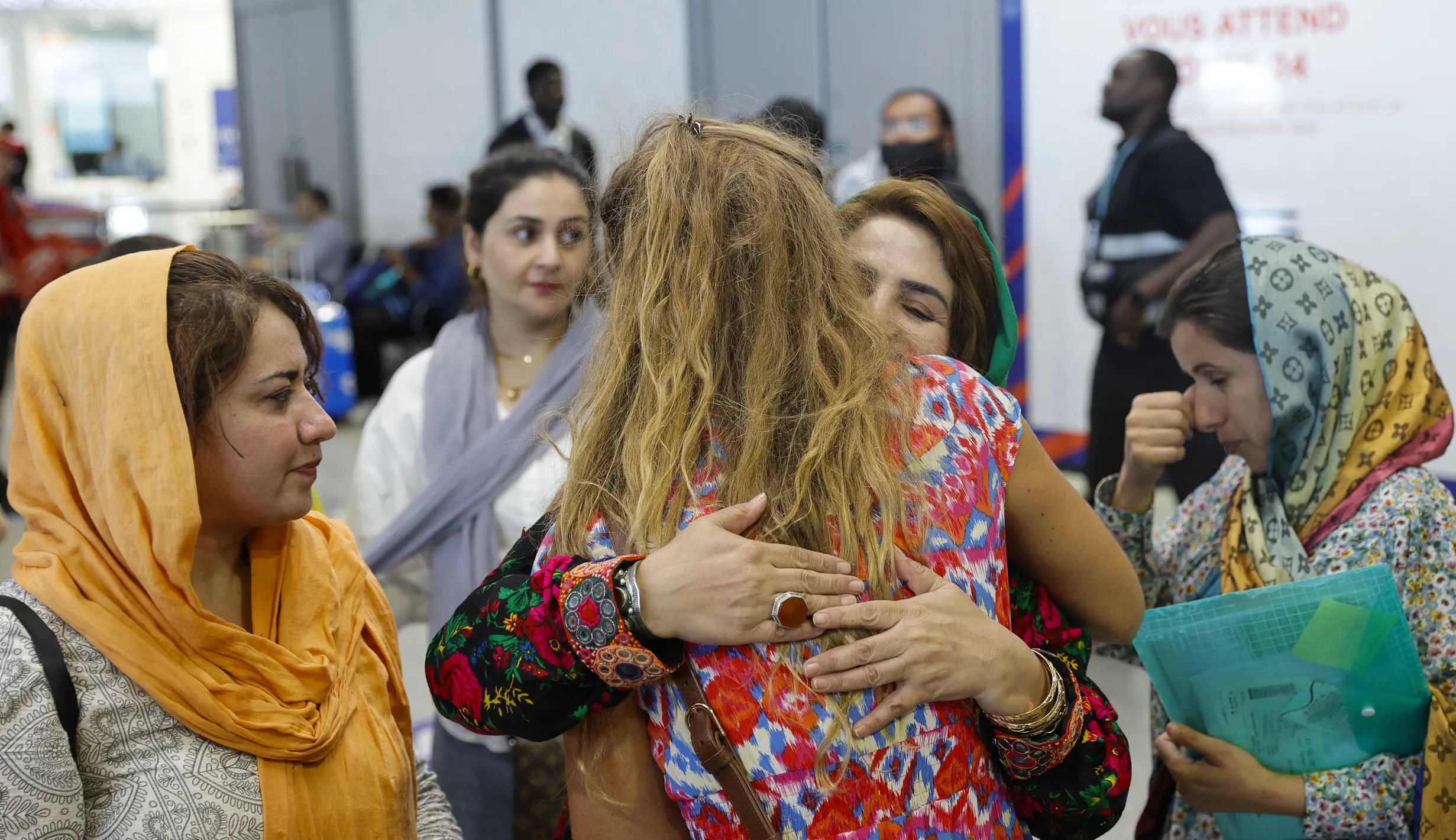 Prancis Evakuasi Lima Perempuan Afghanistan yang Terancam oleh Taliban - Foto Liputan6.com