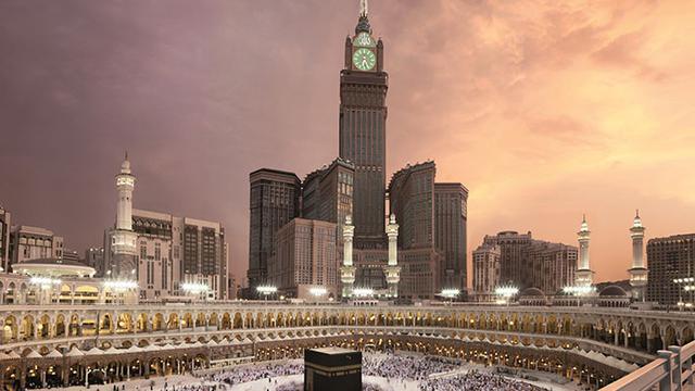 Dear Jemaah Haji 2025.. Jangan Lupa Kunjungi Menara Jam Raksasa Makkah ...