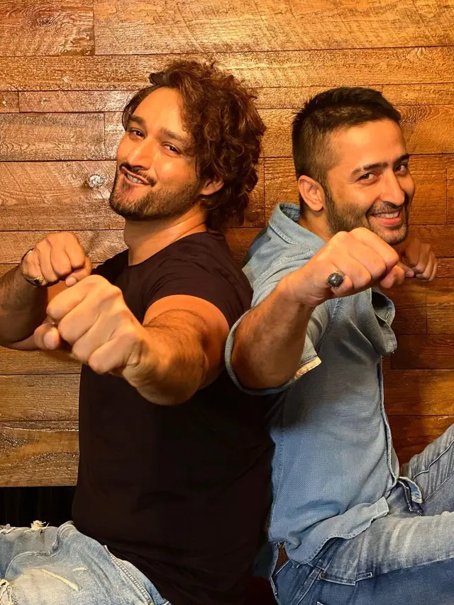 5 Momen Shaheer Sheikh Bertemu Sourabh Raaj Jain, Reuni Seru 2 Bintang Mahabharata - ShowBiz ...