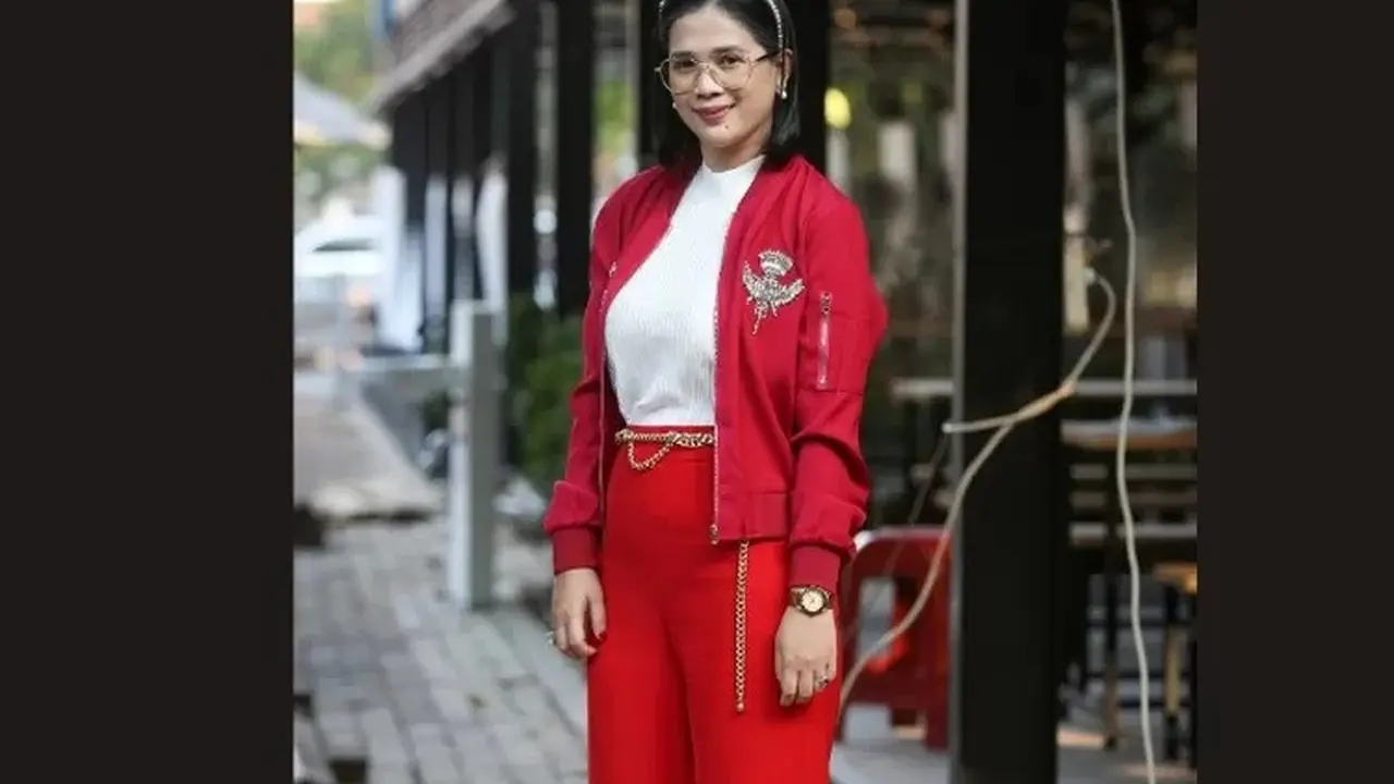 Novita Emilda Buat Generasi Muda Rayakan Kemerdekaan, Ikut Dampingi Anak Lomba - ShowBiz ...