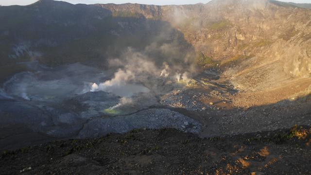 6 Fakta Menarik Gunung Kaba di Bengkulu yang Punya Danau di Ketinggian ...