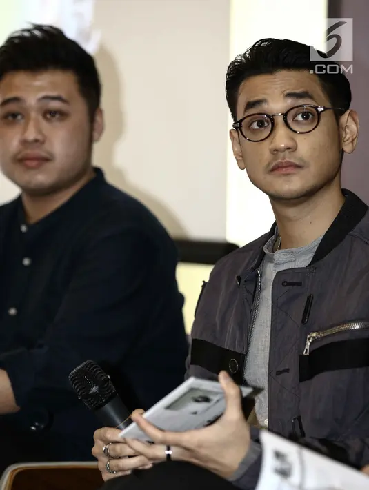 FOTO: Rayakan 10 Tahun Berkarya, Afgan Luncurkan Album Dekade - Foto ...