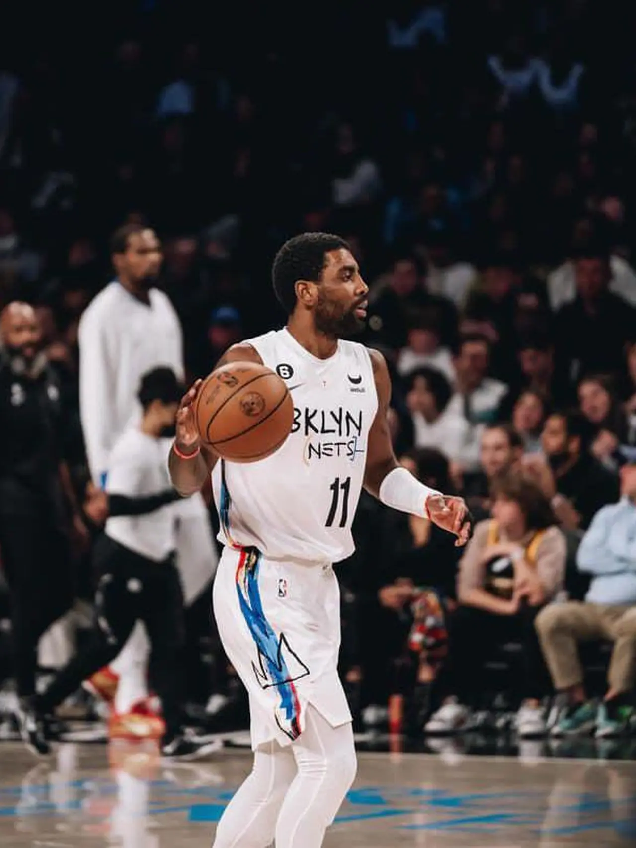 Sah! Nike Putus Kontrak dengan Kyrie Irving Akibat Komentar Anti-Semit ...