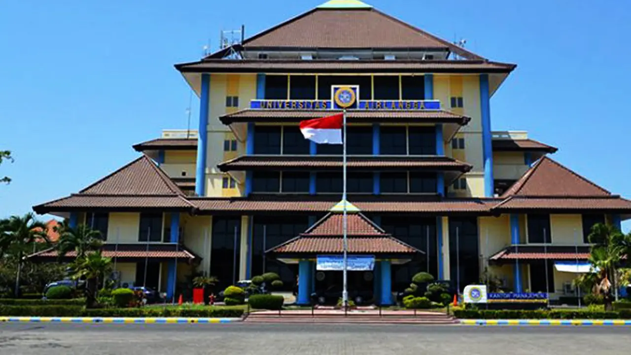 3 Fakta Terkait BEM Fisip Unair Dibekukan Usai Pasang Karangan Bunga ...