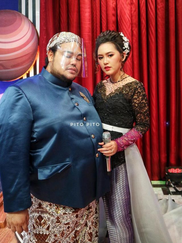 6 Potret Happy Asmara Pakai Kebaya, Dipuji Makin Aggun - Surabaya Liputan6.com