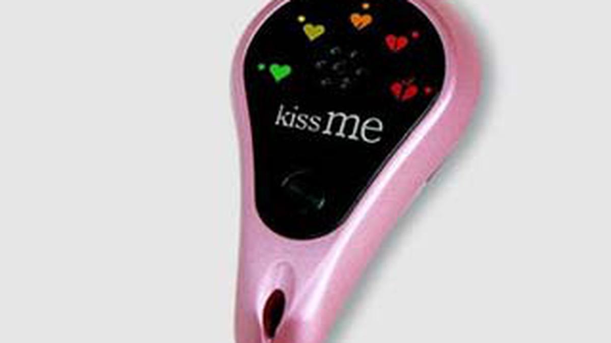 Kiss Me Meter Alat Pengukur Durasi Ciuman - Tekno Liputan6.com