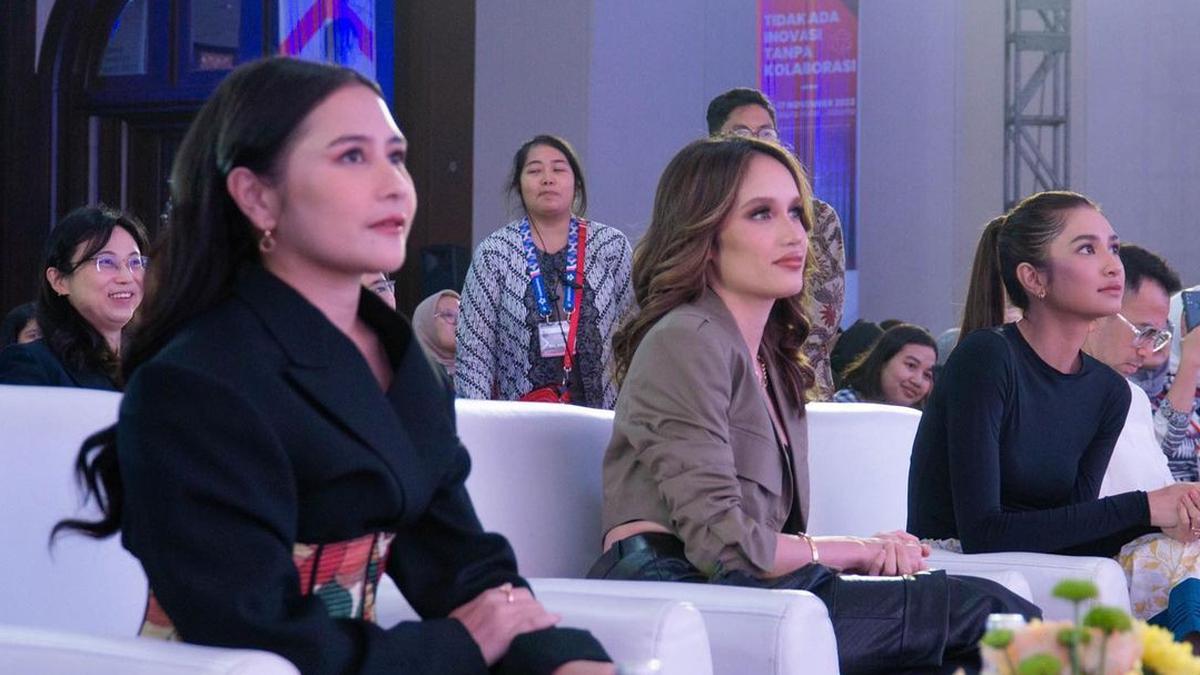 8 Pesona Khas Lady Boss dari Cinta Laura, Prilly Latuconsina, dan Mikha ...