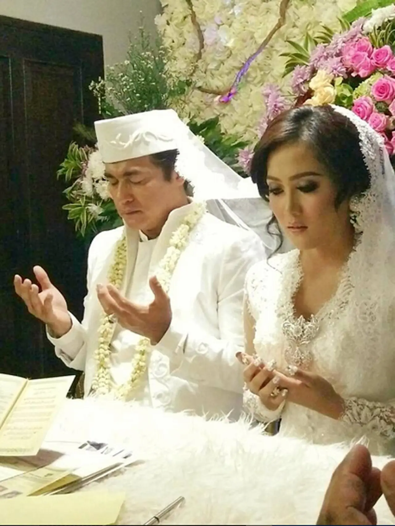 Kisah Cinta Adjie Pangestu Bintang Love Story The Series: dari Annisa ...