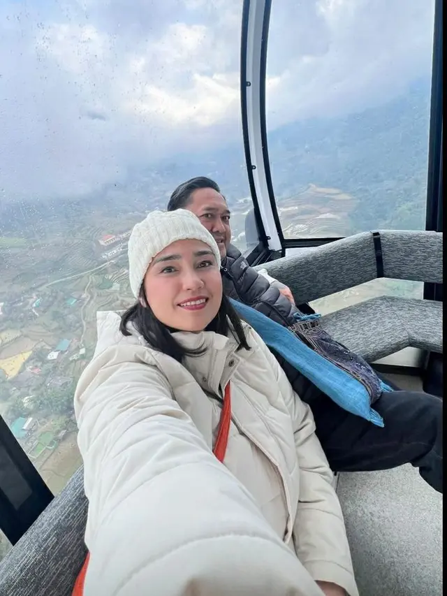 7 Potret Seru Feby Febiola dan Franky Sihombing Liburan Ke Vietnam - Hot Liputan6.com