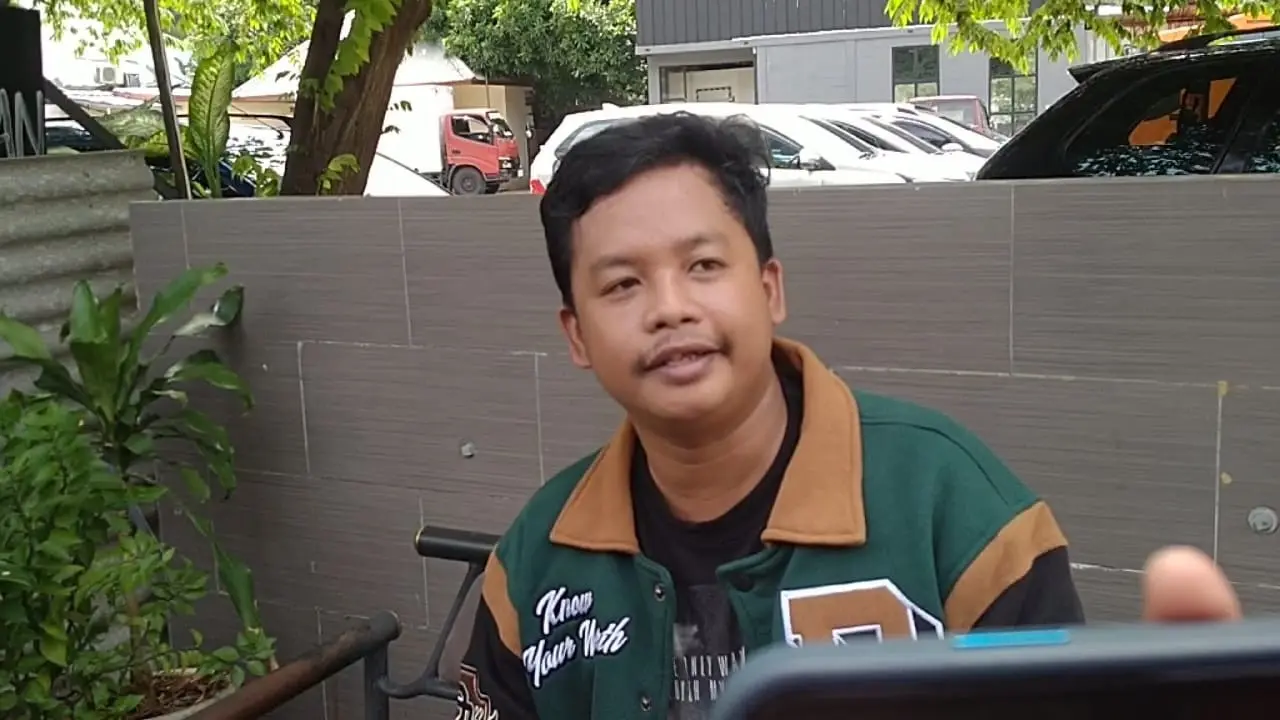 Dustin Tiffani Bikin Pacarnya Risih, Ogah Copot Gelang Konser Meski ...