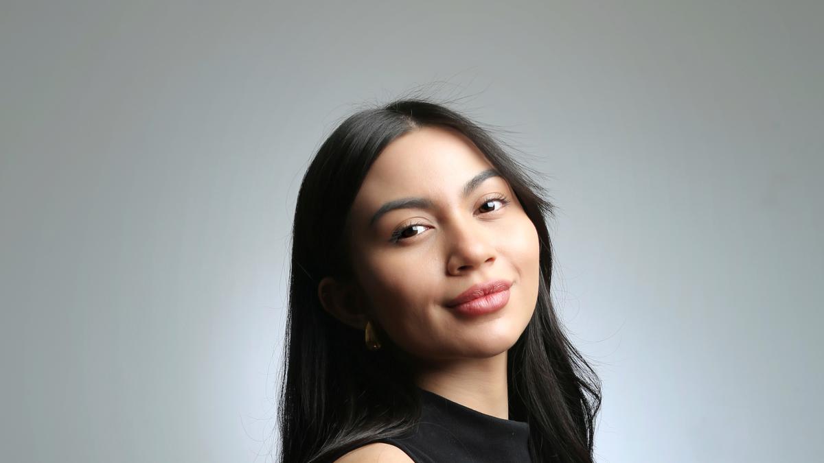 Ariel Tatum Ungkap Pentingnya Menjadi Sosok Perempuan Mandiri dan Fokus ...