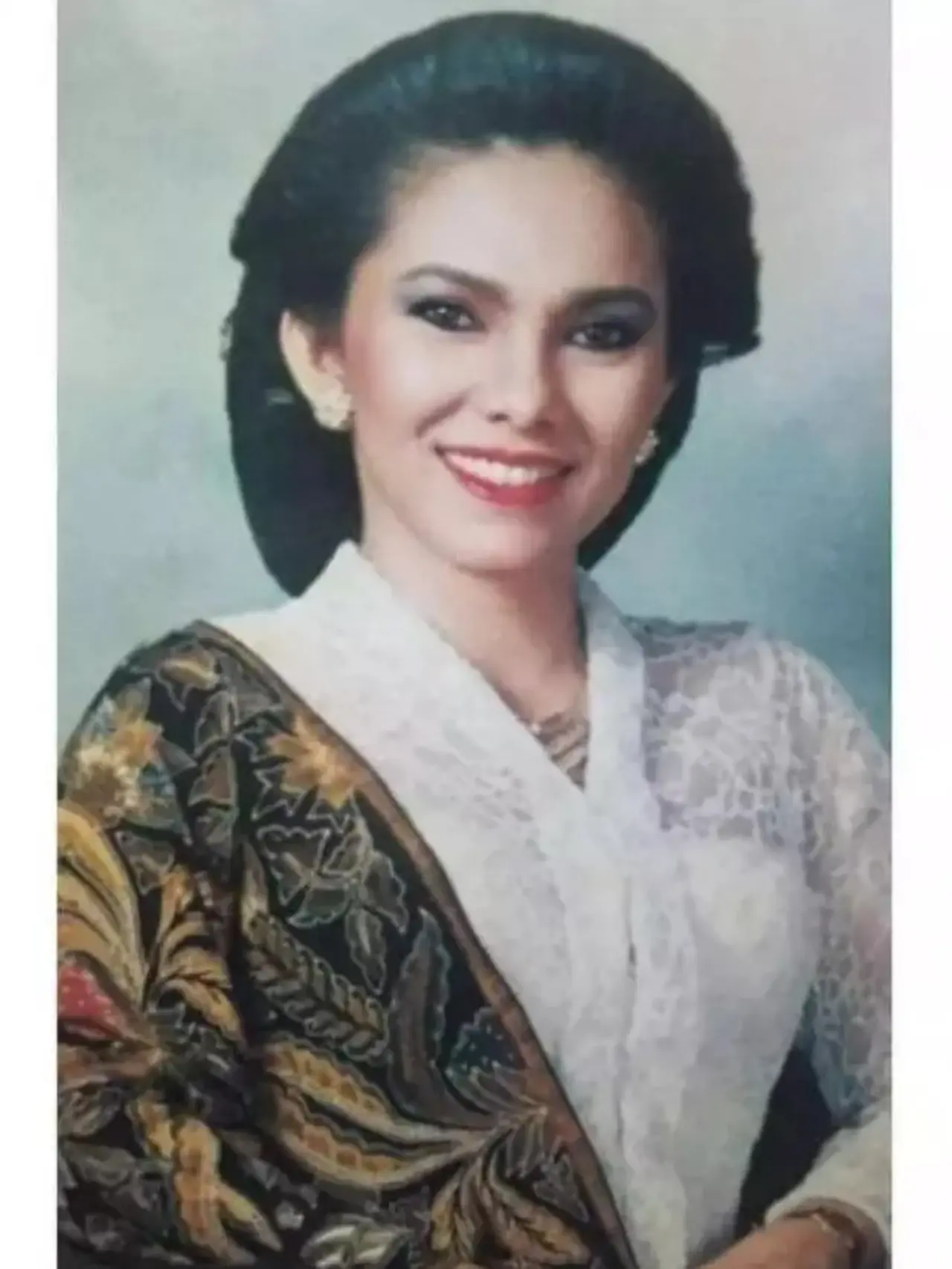 11 Potret Cantiknya Joice Erna Masa Muda, Aktris 70-an yang Ternyata ...