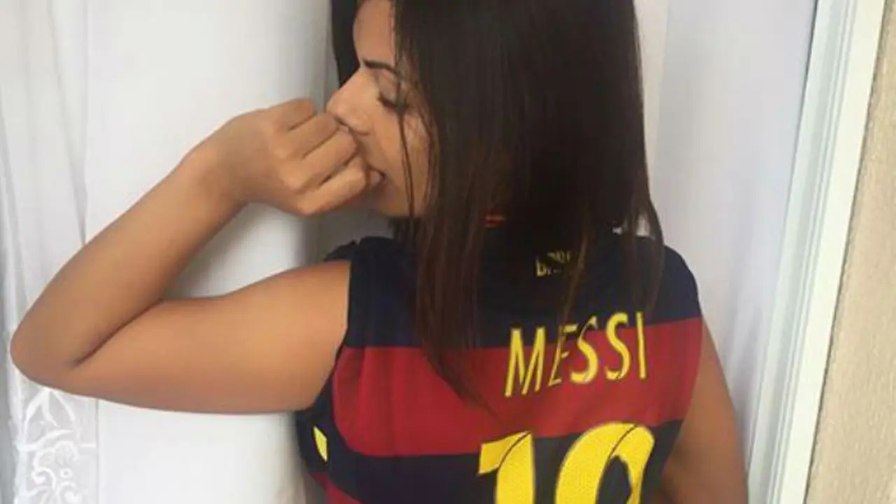 Lionel Messi 'Campakkan' Model Bokong Seksi Brasil - Bola Liputan6.com