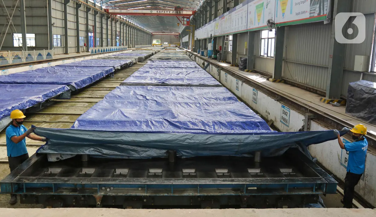 FOTO: Produksi Bantalan Rel Kereta Cepat Jakarta- Bandung Rampung ...