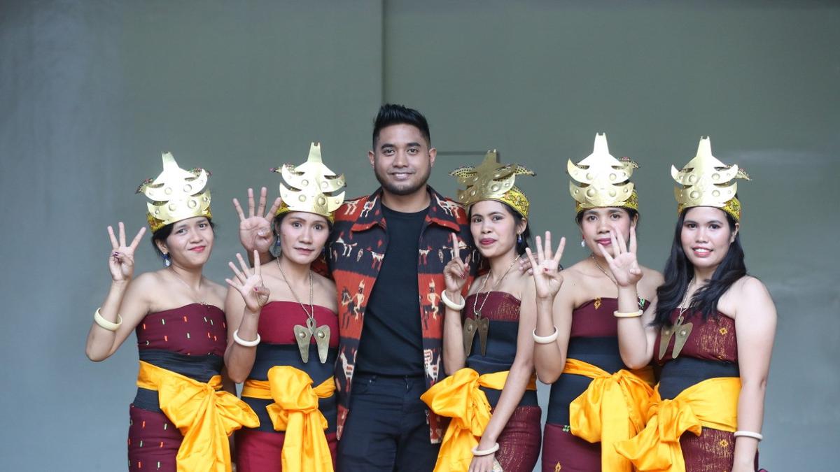 Rayen Pono Eks Pasto Dibuat Terpesona oleh Tarian Kataga - ShowBiz ...
