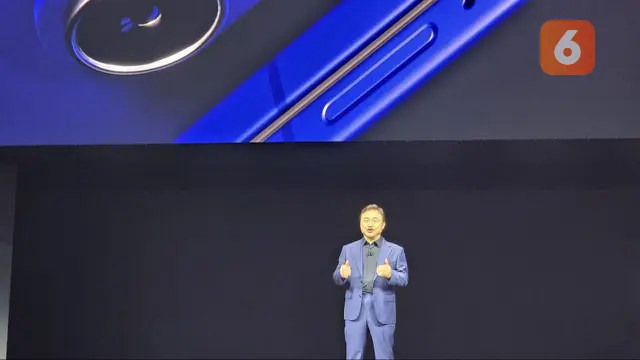 TM Roh: Samsung Siap Luncurkan HP Layar Lipat Tiga di 2025 - Tekno ...