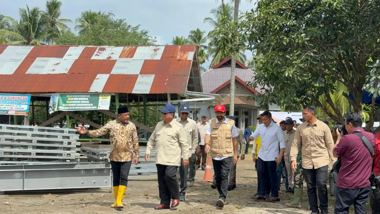 Kompaknya Prabowo dan Hashim: Kembali Kunjungi Lokasi Bencana Sumatera ...