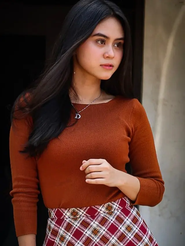 6 Pesona Dwinda Ratna, Istri Mas Pur yang Bikin Susah Kedip - Hot ...