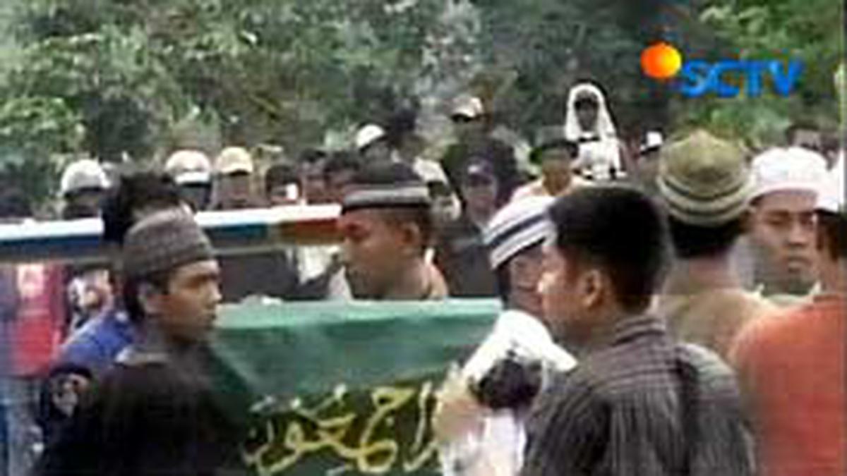 Jenazah Amrozi Cs Tiba di Kampung Halaman - News Liputan6.com