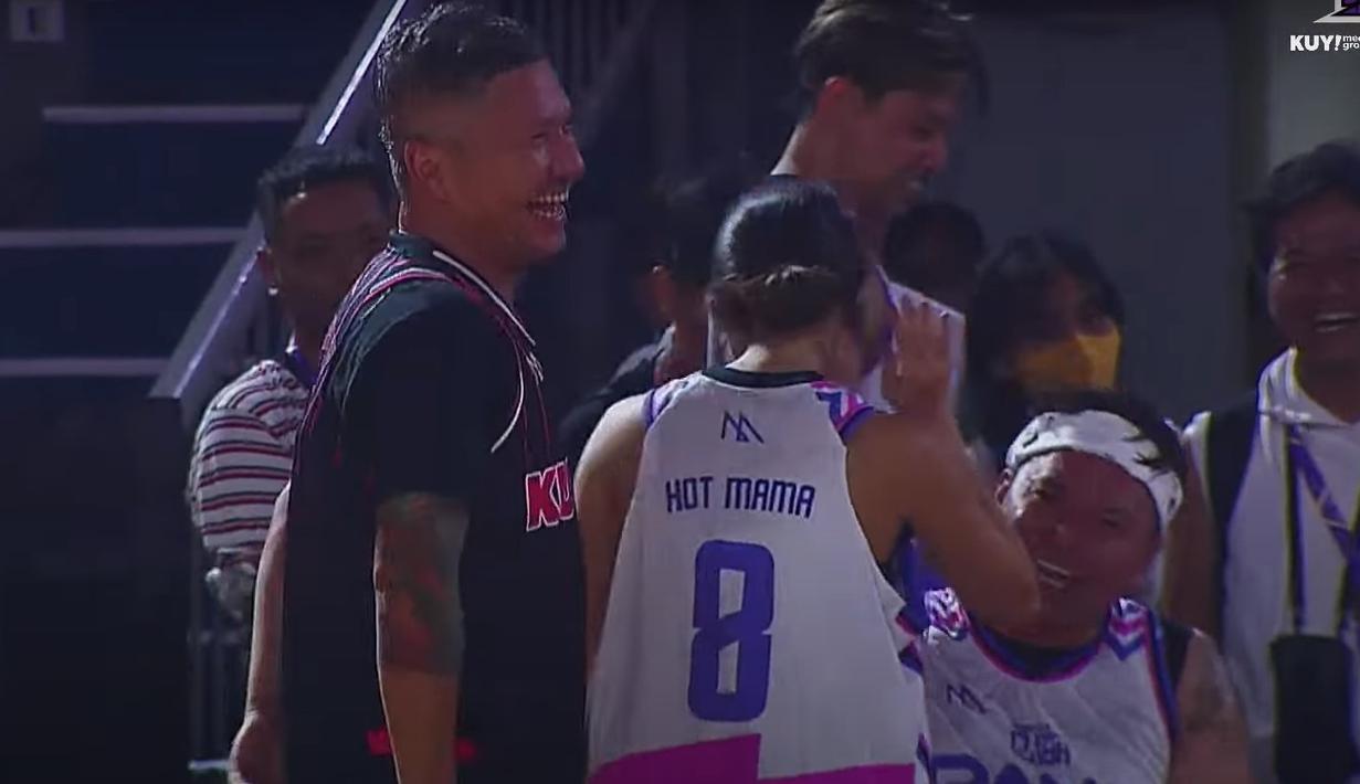 Keakraban Gading Marten dan Gisella Anastasia saat Tanding Basket ...