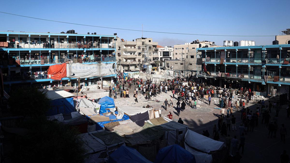 Sekolah Al-Jawni di Gaza Hancur Dihantam Serangan Udara Israel - Foto ...