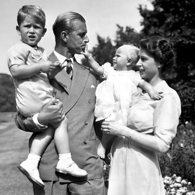 6 Potret Kenangan Pangeran Philip dan Ratu Elizabeth II Saat Muda ...