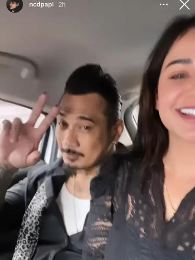 6 Potret Terbaru Jerinx SID Usai Bebas dari Penjara, Bahagia Bertemu ...