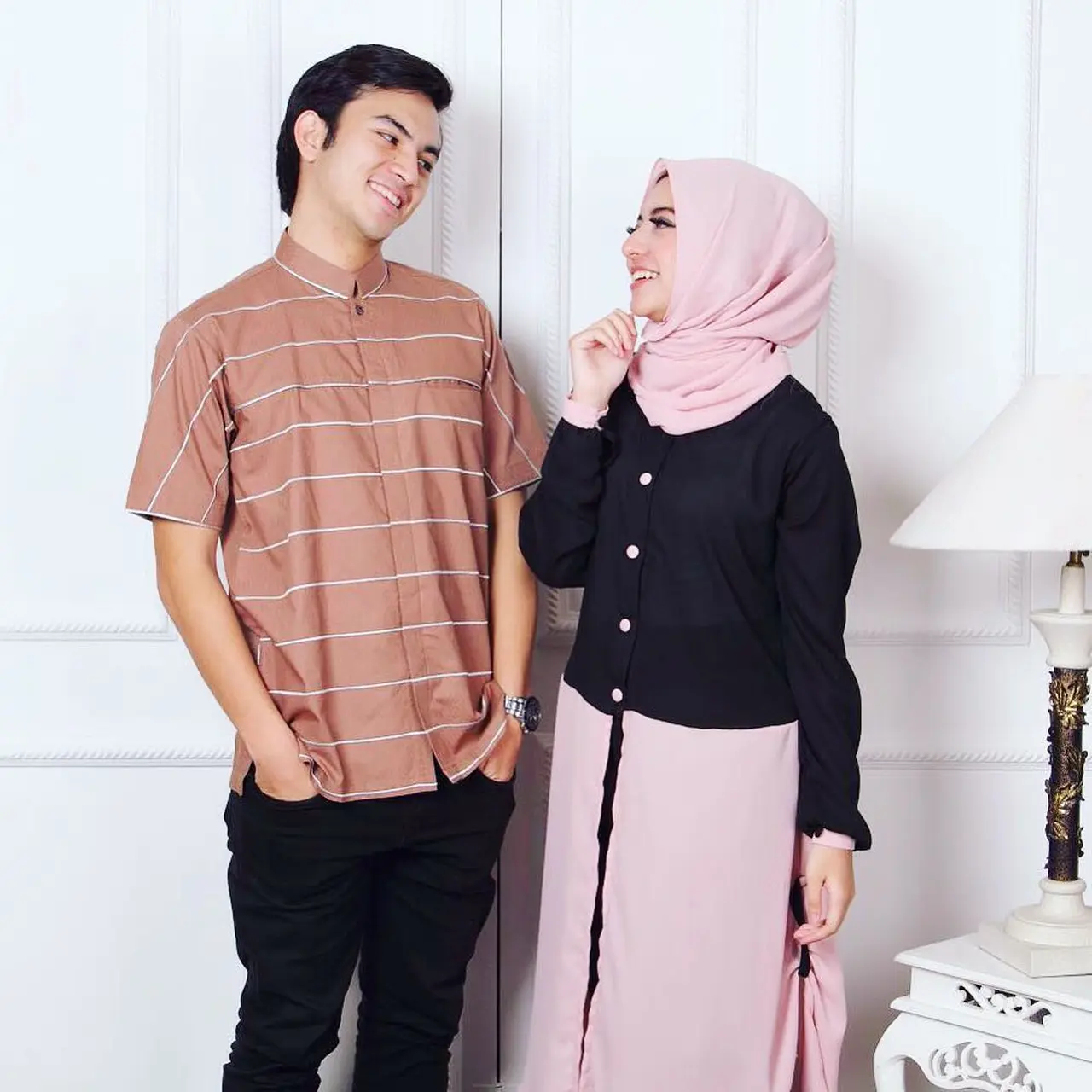 6 Potret Kebersamaan Rizky Nazar dan Kakaknya, Bak Sepasang Kekasih - Hot Liputan6.com