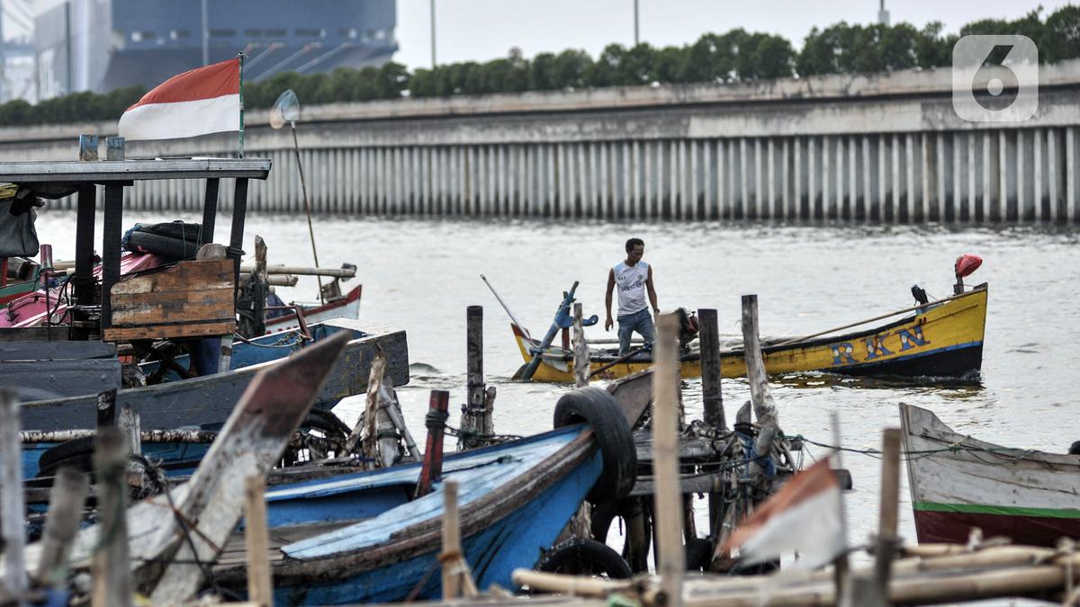 Dampak Kenaikan Harga BBM untuk Nelayan Pesisir Jakarta - Foto Liputan6.com