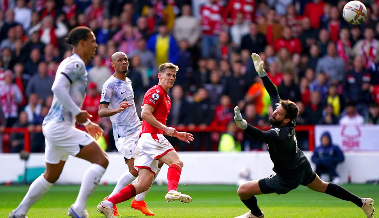 Liverpool Dipermalukan Nottingham Forest di Liga Inggris - Foto Liputan6.com